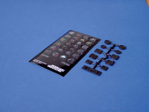 Cockpit Instrument Set 1:5 Scale, 8,95